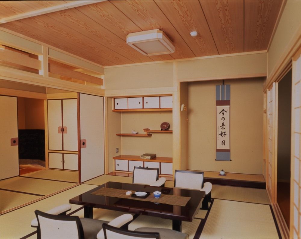 The Kinoe – The Ultimate Japan NightLife Directory – LetsGoOut